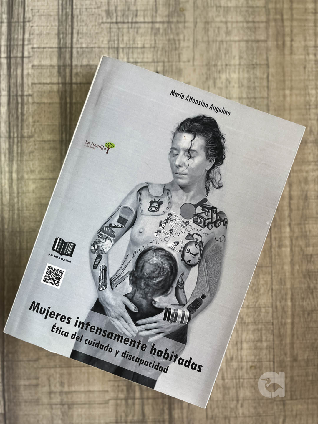 Mujeres intensamente habitadas | Revista Ardea